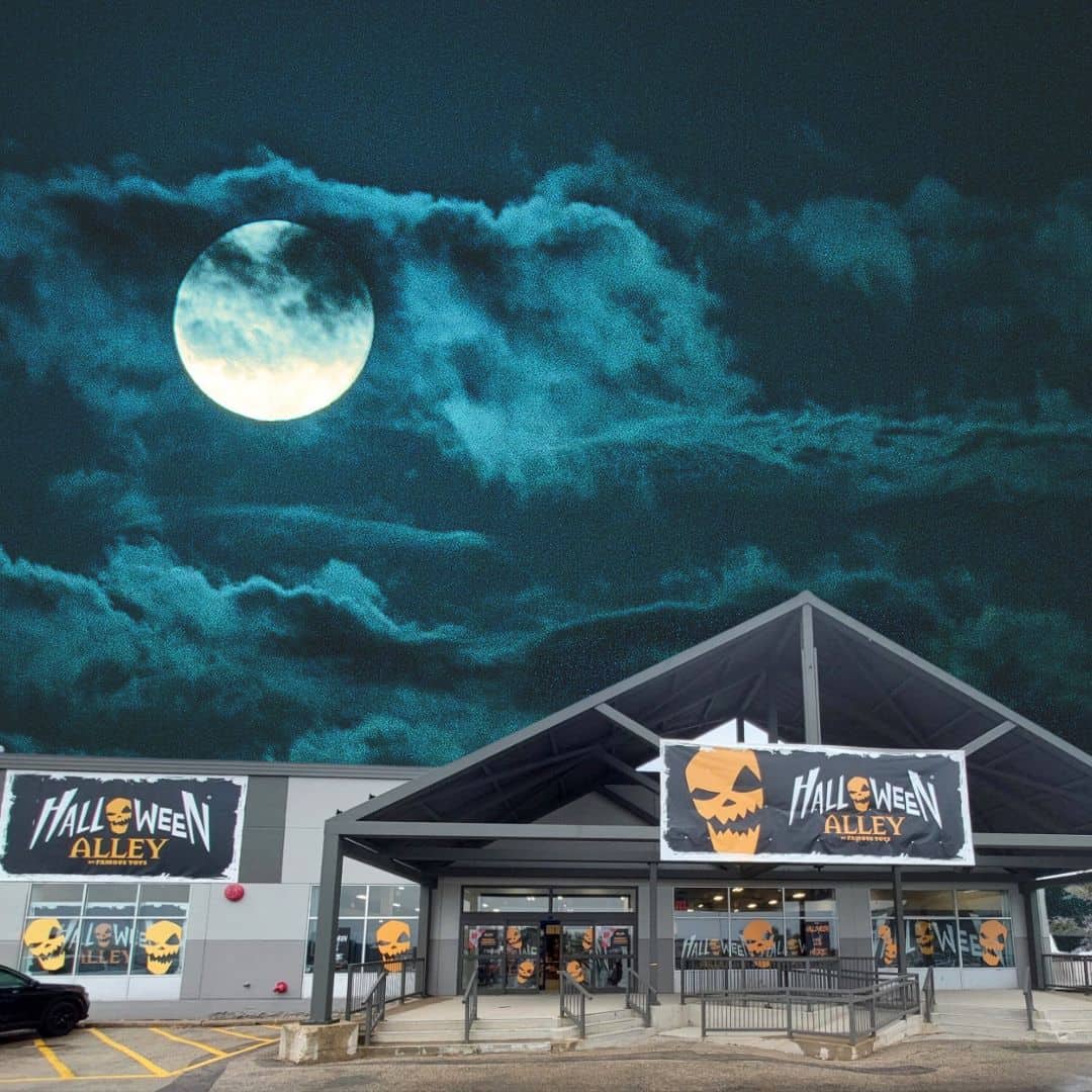 Halloween Costumes in Winnipeg | Scary Good Halloween Store